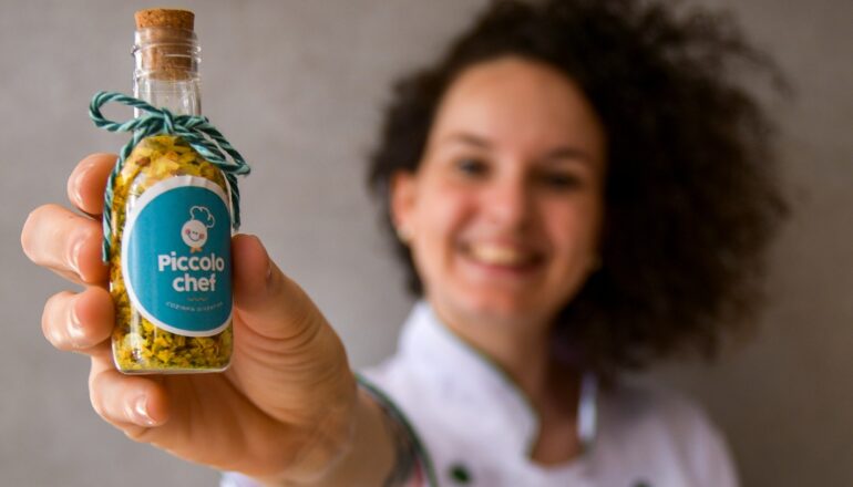 Primeira turma de mini chefes de cozinha se forma em Curitiba