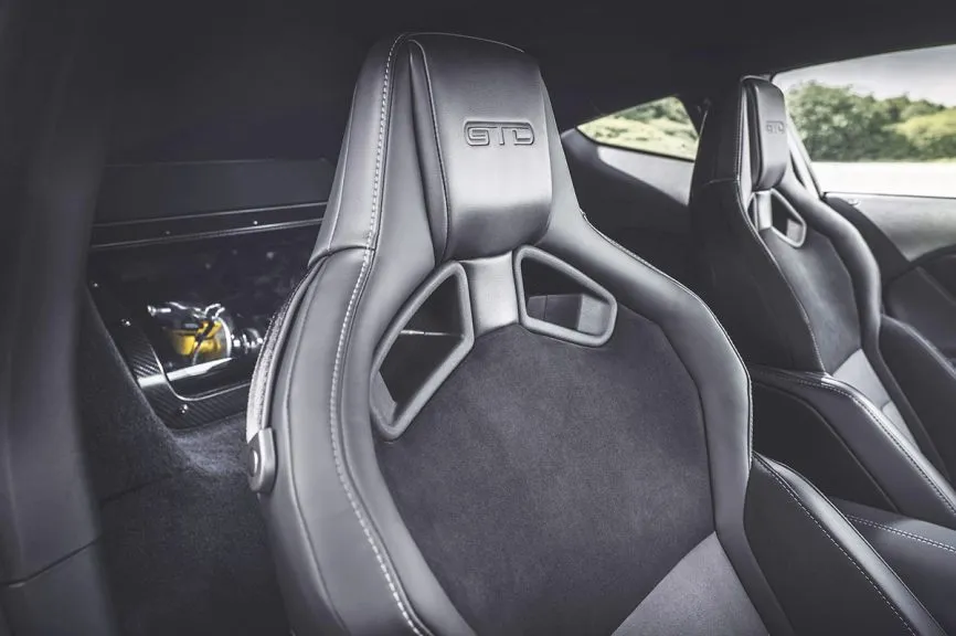 Ford inicia vendas do Mustang GTD na Europa e revela o seu interior ...