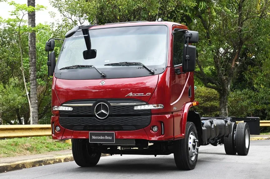 M-Benz Accelo tem novo design e mais capacidade de carga | Tribuna do ...