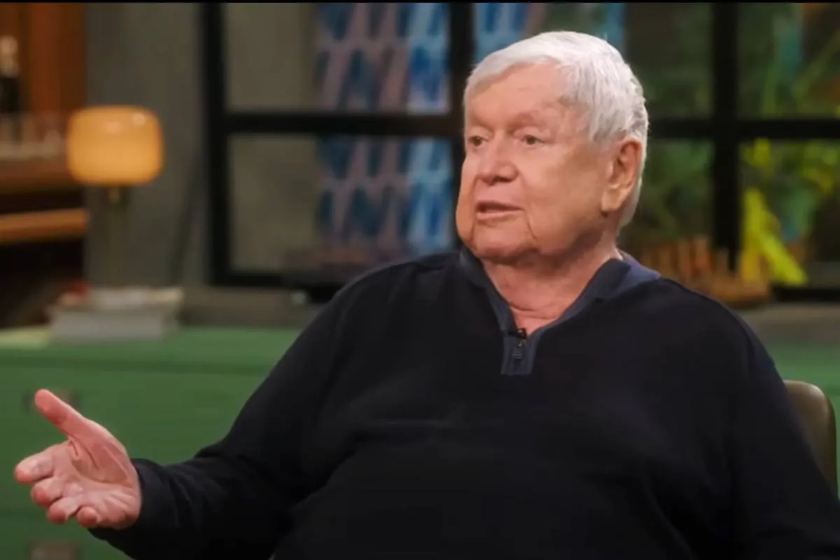 Boni chama BBB de besteirol na televisão