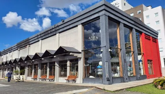 Fim de rede centenária em Curitiba gera comoção nas redes