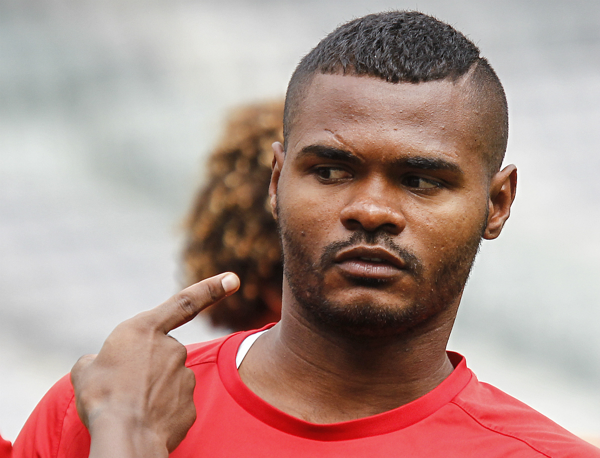 Nikão admite pressão por vitórias, mas destaca atuações do Atlético-PR ...