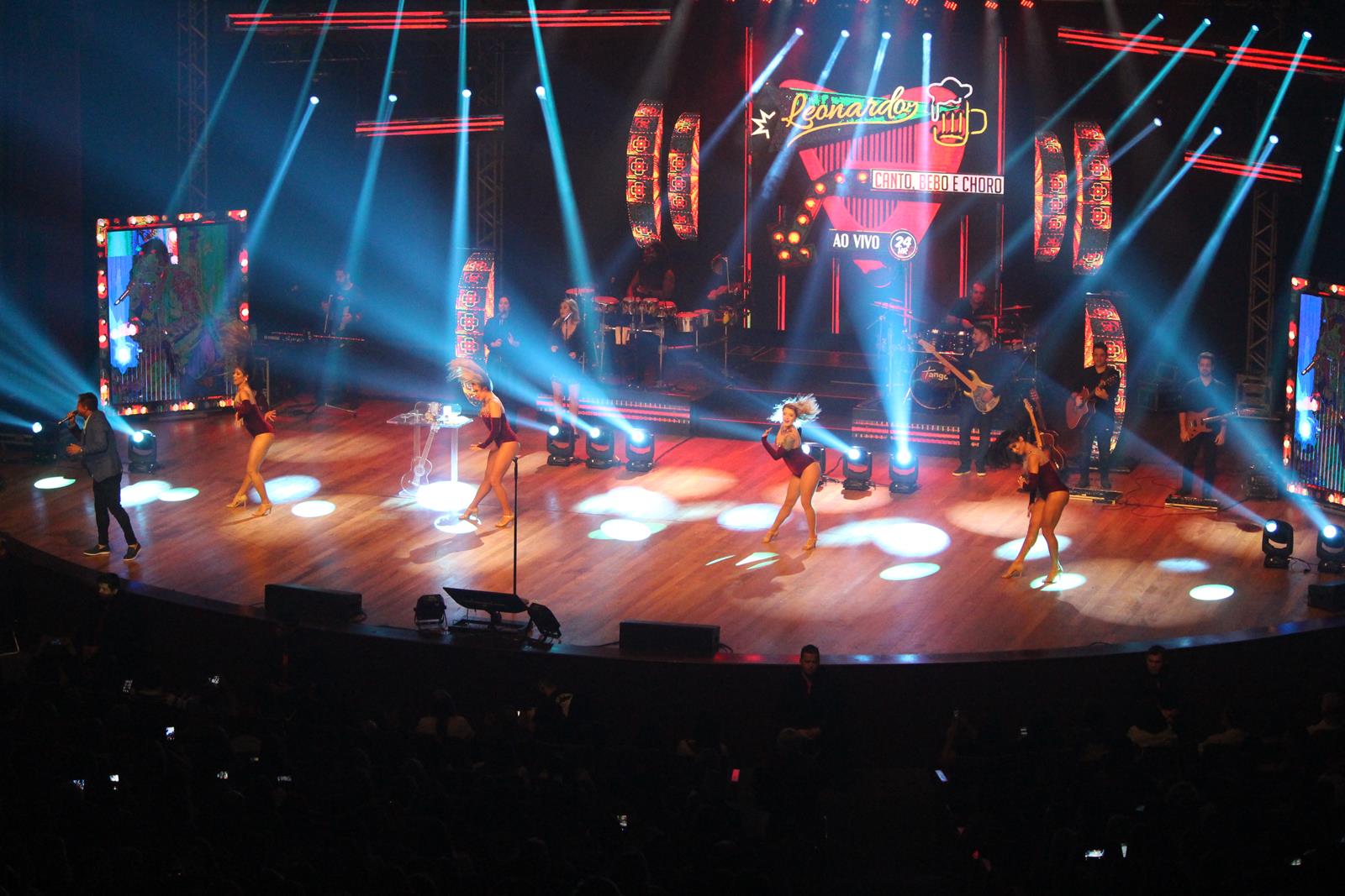 Cantor Leonardo anuncia lançamento de novo DVD | Tribuna do Paraná