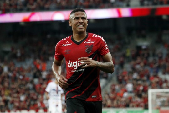 Bergson rescinde com o Athletico e acerta com o Ceará | Futebol ...