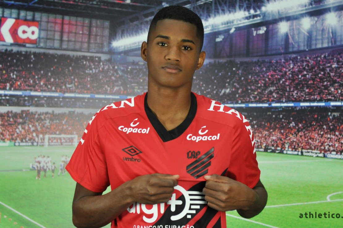 Athletico confirma a contratação do lateral-esquerdo Abner | Mercado da ...