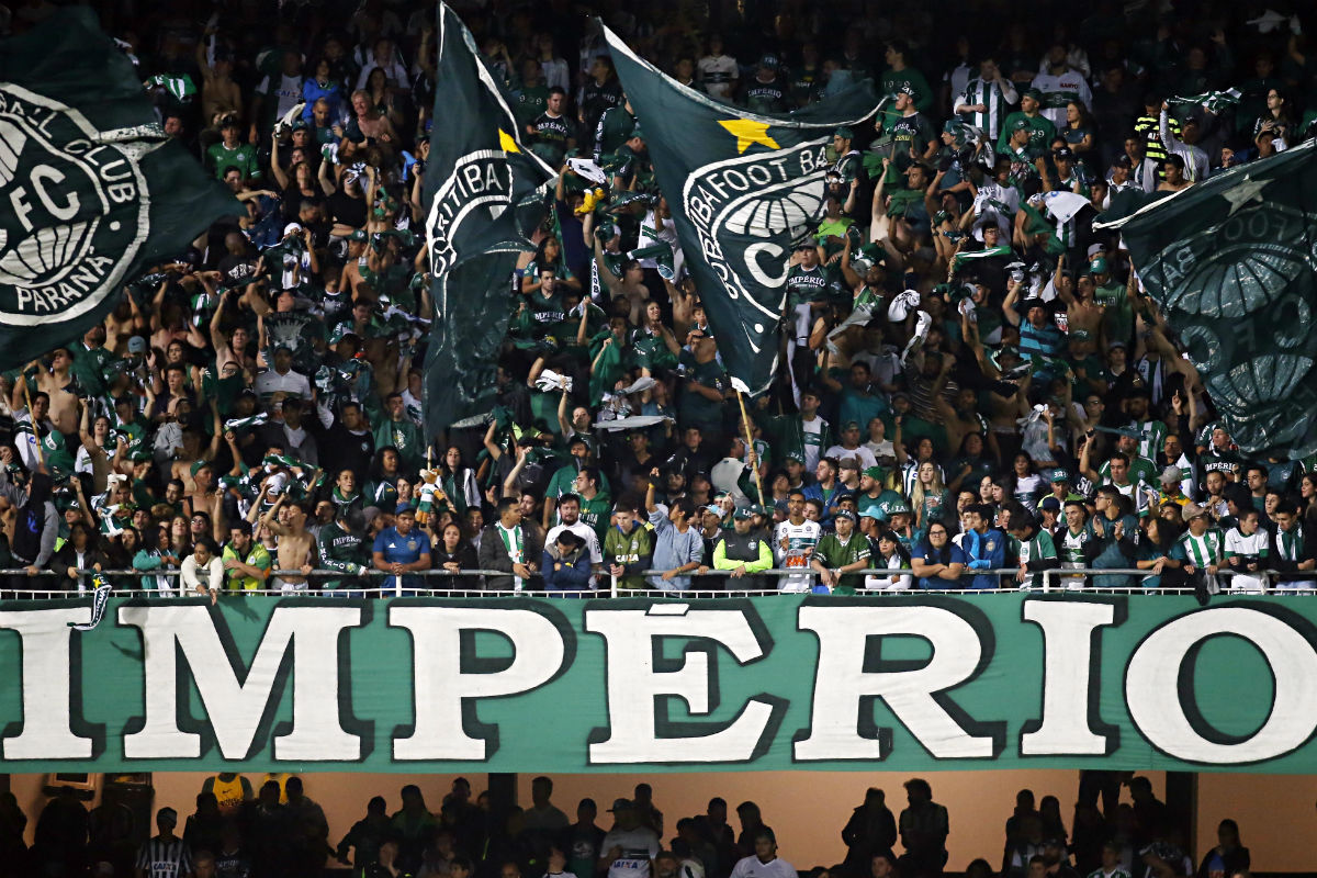 Império Alviverde é alvo de trote sobre ingressos da Copa do Brasil