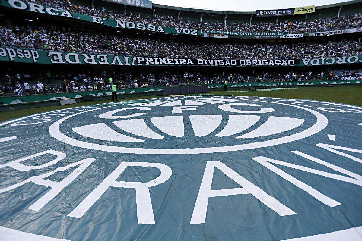 Coritiba completa 110 anos e torcida espera vitória contra o Criciúma