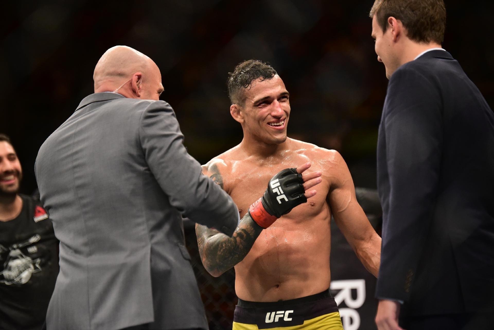 Ultimate divulga pôster oficial do UFC Brasília com estrelas