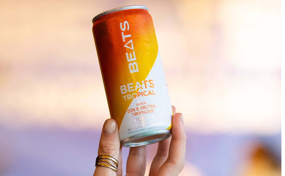 Novo sabor de Skol Beats Tropical tem gin e mix de frutas