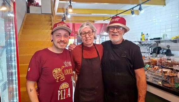 Pizza italiana e pão com bolinho: achado super honesto na Ceasa de Curitiba